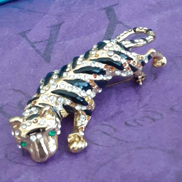 None | Jewelry | Vintage Rhinestone Tiger Brooch | Poshmark
